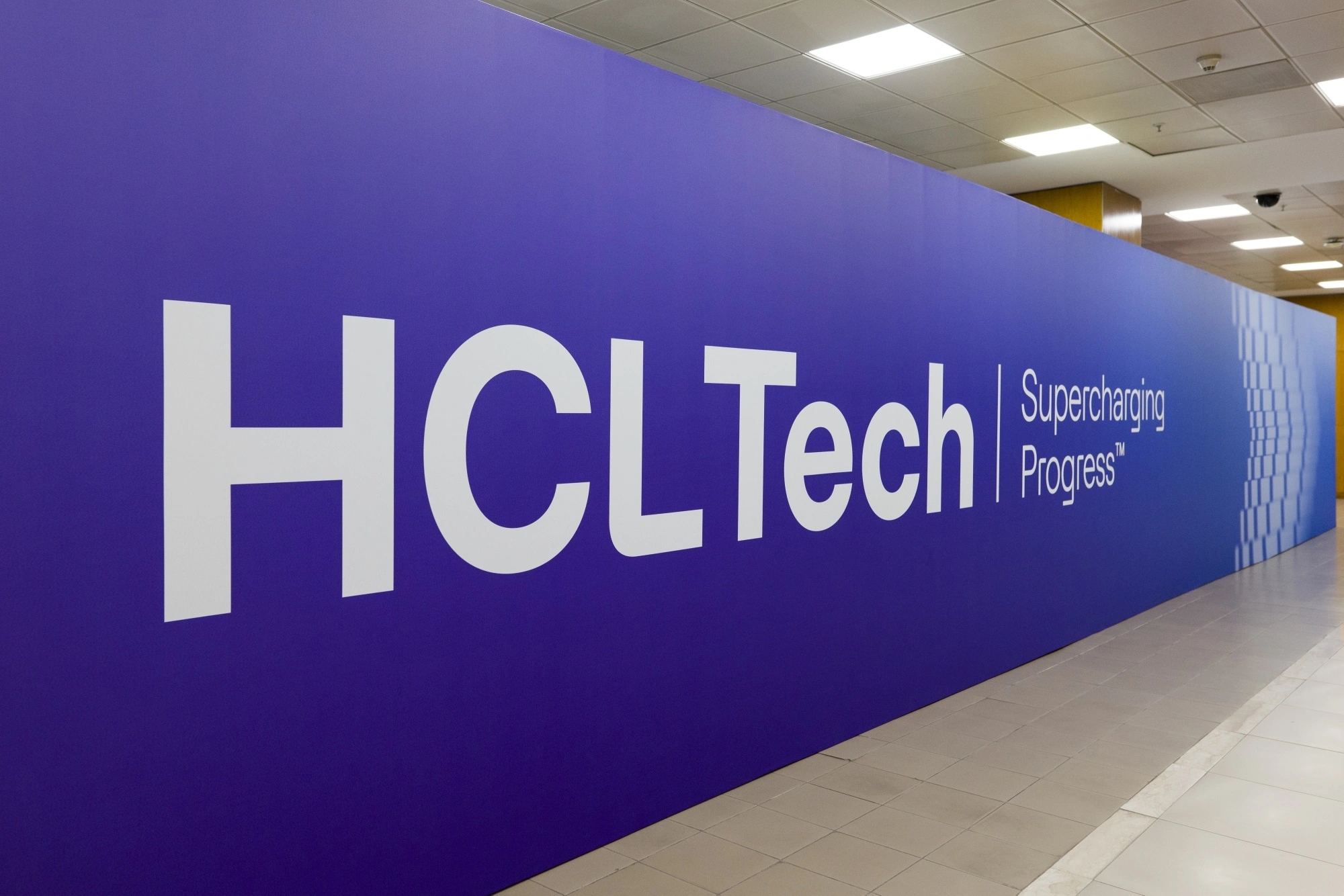 HCL & Foxconn Joint Venture to Build Semiconductor Fab in India